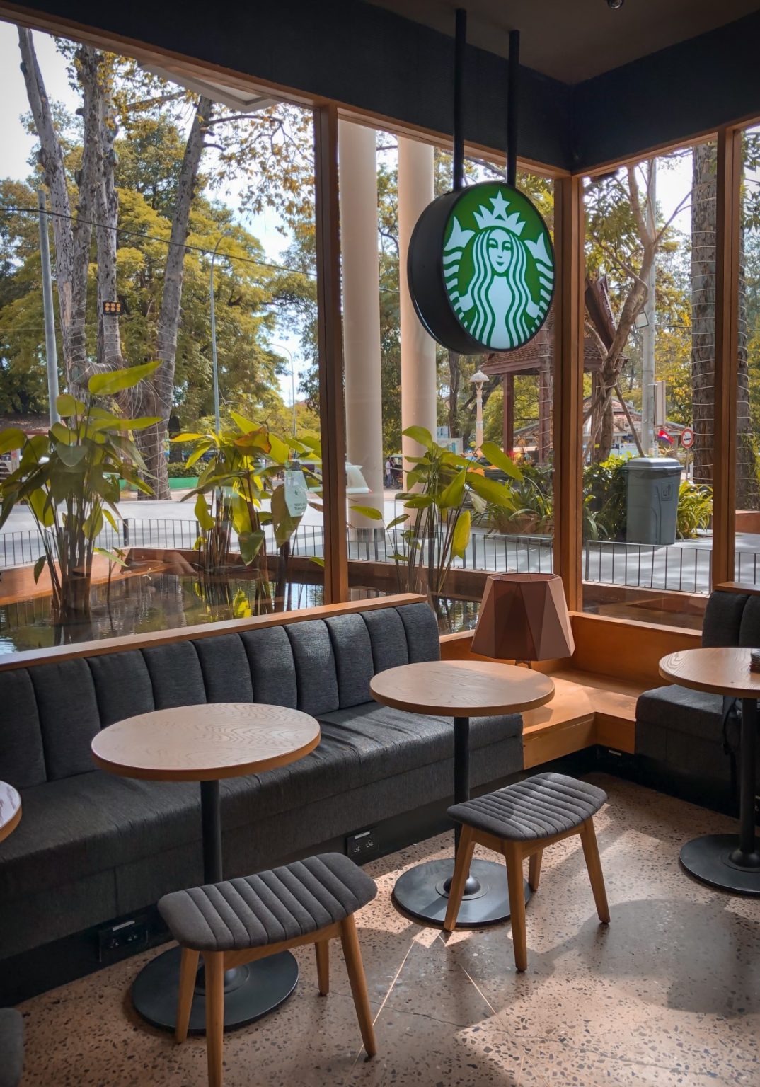 Franchise Starbucks : comment ouvrir son salon de café ? - Acawest.com